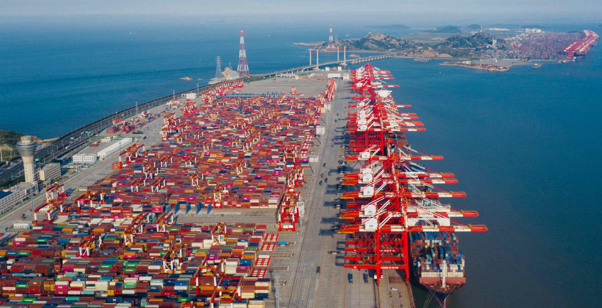 Port of Shanghai: a smart port - Opportimes